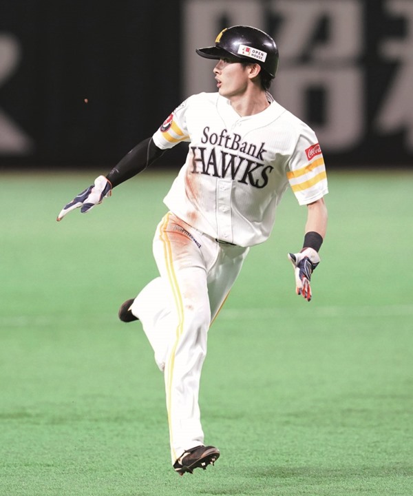 ソフトバンク・周東佑京インタビュー 異次元のスピードスター 「ただ走るだけじゃなくて、もっとチームの勝ちにつながるようにと考えるようになりまし